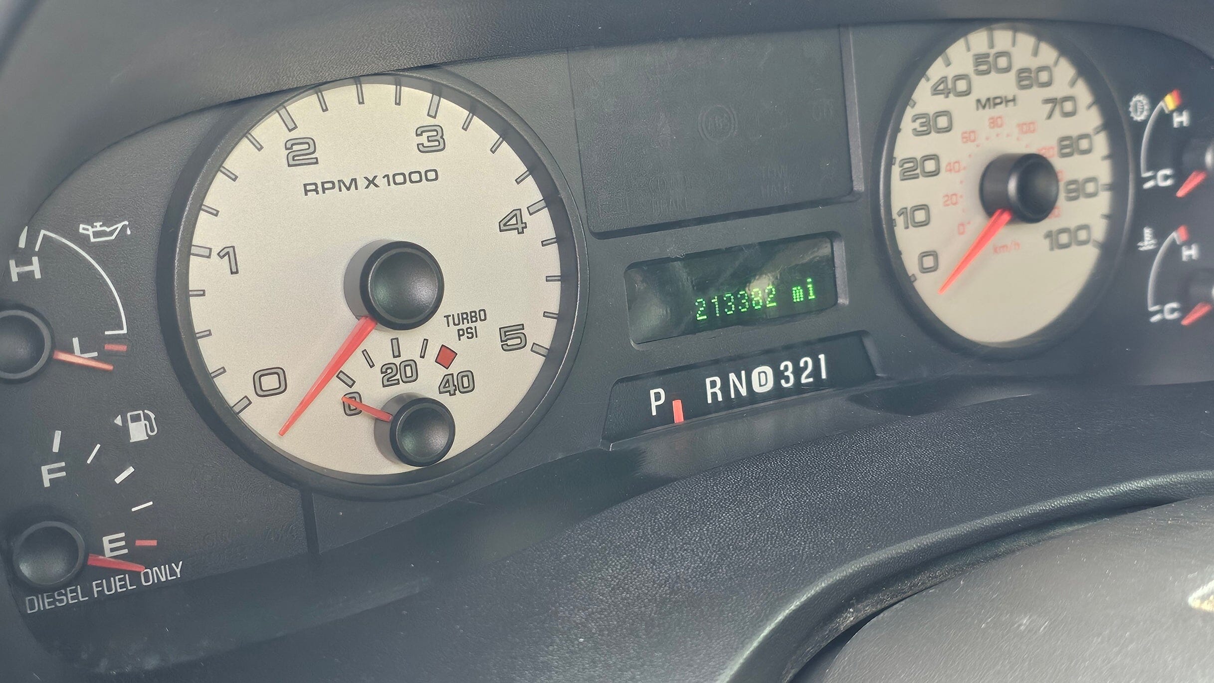 Spanish' Reparaciones expertas de Ford Cluster: presentación del servi ...